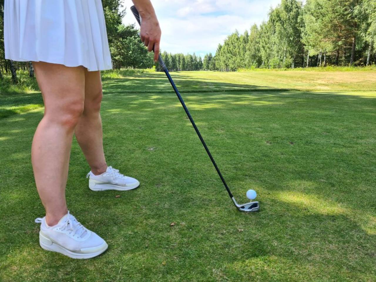How to Chip a Golf Ball (9 Steps) • Honest Golfers