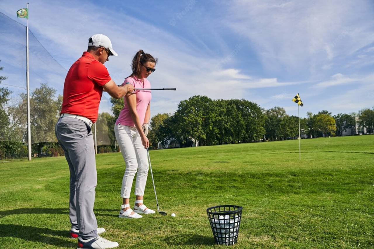 How to Chip a Golf Ball (9 Steps) • Honest Golfers
